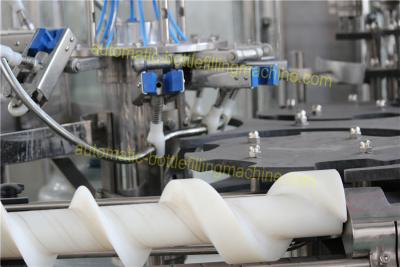Cina Sistema magnetico automatico di coppia di torsione dell'imbottigliatrice della mini acqua minerale per il coperchiamento regolare in vendita