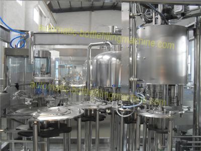 Cina Sistema magnetico automatico di coppia di torsione dell'imbottigliatrice della mini acqua minerale per il coperchiamento regolare in vendita