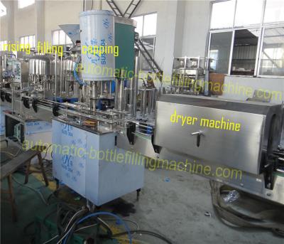Cina Tappatrice in aumento delle teste dell'imbottigliatrice della fodera spaccata 12 automatici in vendita