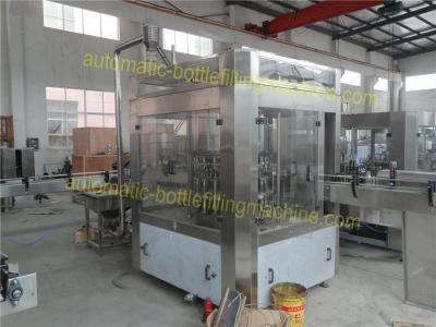 Cina Macchina di rifornimento liquida capa della struttura compatta 6 automatici della macchina di rifornimento del latte della soia in vendita