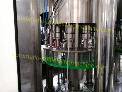 Cina Risciacquare/che riempie/macchina di rifornimento automatica di coperchiamento della bevanda dell'imbottigliatrice in vendita