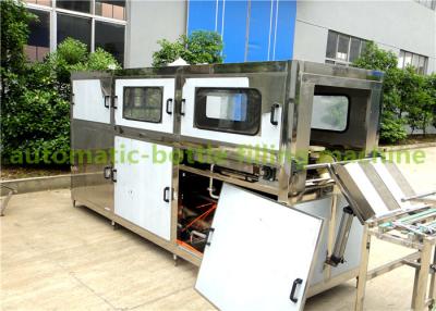 Cina 5 galloni linea di produzione di riempimento dell'acqua da 20 litri in pieno automatica in vendita