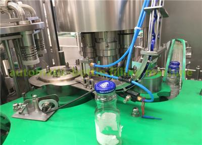 Cina La pianta di vetro dell'imbottigliatrice per succo/birra/ha carbonatato la bevanda in vendita