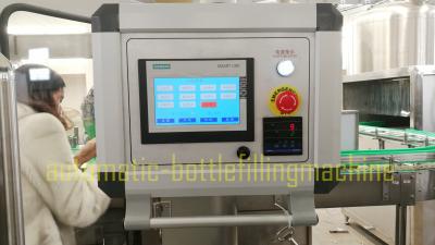 Cina Attrezzature industriali imbottiglianti di vetro della macchina di rifornimento della bevanda del succo dell'acqua in vendita