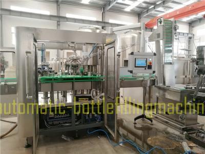 Cina Imbottigliatrice automatica del succo della macchina di rifornimento della bevanda alcolica/acqua della bevanda in vendita