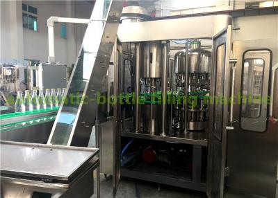 Cina Condisca l'imbottigliatrice liquida dell'acqua, 3 in 1 macchina/linea di produzione del succo in vendita