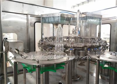 Cina Imbottigliatrice automatica dell'acqua di SUS, attrezzatura imbottigliante dell'acqua dell'animale domestico in vendita