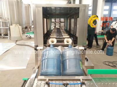 China Velocidade rápida máquina de enchimento do frasco da água de 20 litros, eletricidade da máquina de enchimento da cubeta conduzida à venda