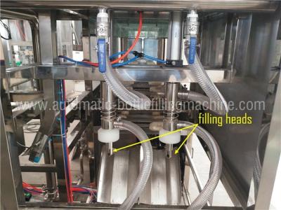 China Velocidade rápida máquina de enchimento do frasco da água de 20 litros, eletricidade da máquina de enchimento da cubeta conduzida à venda