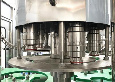 China Regulamento exato da velocidade da máquina de enchimento do óleo de 3000BPH 3.68kw auto à venda