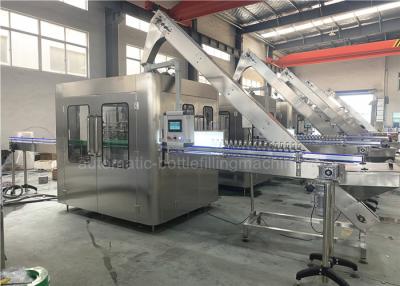 China Tappatrice di vetro dell'imbottigliamento di SS304 2000bph completamente automatica for sale