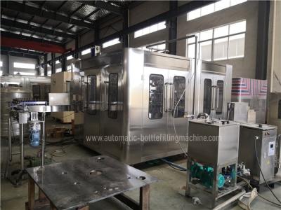 Cina imbottigliatrice di vetro di birra 750ml con la funzione di coperchiamento rotatoria in vendita
