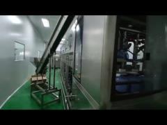 7.5KW 600BPHの20リットルはペットボトル ウォーターの詰物およびおおう機械を
