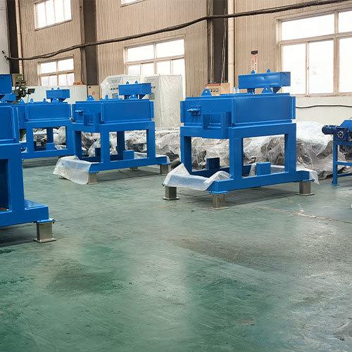 Quality Slurry Wet Iron Removal Electromagnetic Filter For Ceramic / Non Metallic Minerals for sale