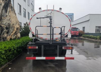 Cina Sinotruk Howo Sprinkler Cisterna dell'acqua 20CBM 6 X 4 Euro 2 in vendita