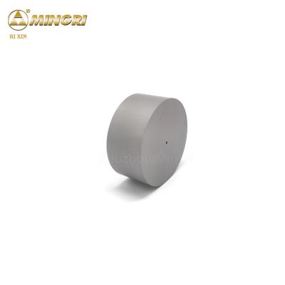 China A direção fria do carboneto cimentado do tungstênio excelente morre GT55 ML40 ML100 à venda