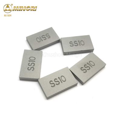 中国 K10 K20 K30 K40 Yg6の炭化タングステンは石造りの打抜き機のカッターのためのSs10をひっくり返す 販売のため