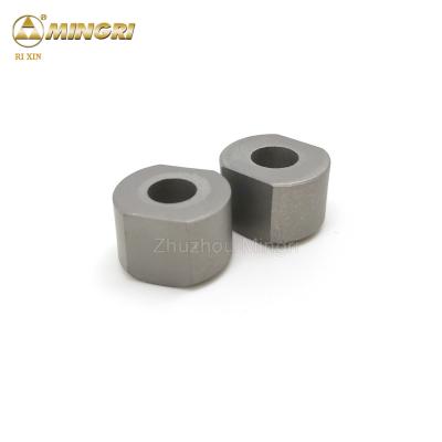 China Matas de carburo de tungsteno de precisión para tornillos y tuercas de grado YG20C YG22C YG25C GT40 GT55 en venta