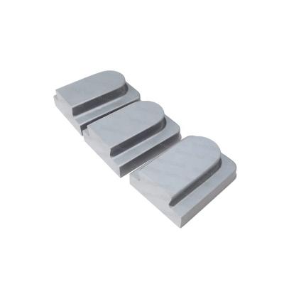 China Customizable YG11C YG15 YG15C Grade Tungsten Carbide Edge Block for High-Pressure Grinding Roller for sale
