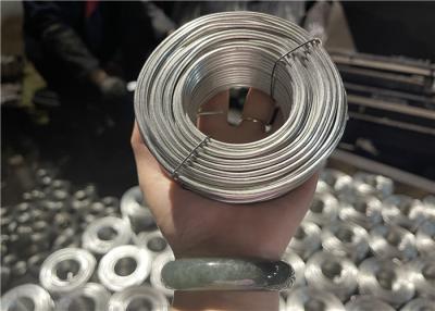 Cina 18ga il nastro 350mpa temprato morbido ha galvanizzato il acciaio al carbonio del cavo del legame del tondo per cemento armato in vendita