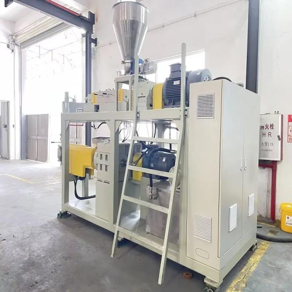 Quality 160kw Continuous Farrel Rubber Mixer Machine 135mm Pipe Diameter High Stability for sale