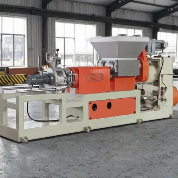 Quality 165mm Screw Double Roller Extrusion Granulator Single Screw Granulation Equipment for sale