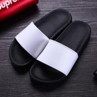 China Breathable Men Slippers Pattern Solid Color PVC Material Non Slip Men Slippers for sale