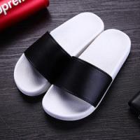 China Breathable Men Slippers Pattern Solid Color PVC Material Non Slip Men Slippers for sale