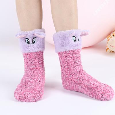 China hot sales ladies antiskid soft socks mid-length polyester socks with lovely pattern sherpa socks with many colors for sale