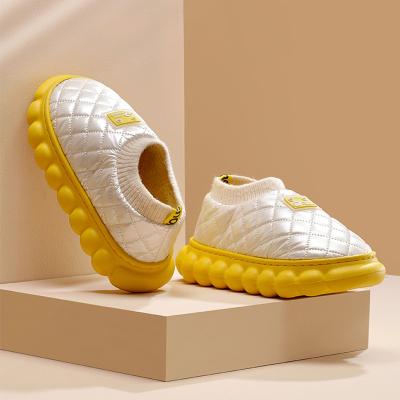 China 2021 Winter New Design Shu Velveteen Winter Down Women Slippers Thermal Non-slip special sole Home indoor slippers for sale