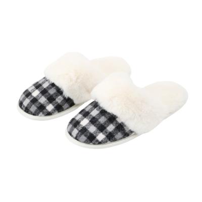 China Fluffy Faux Fur Women Slipper Shoes Winter Long Plush Grid Pattern for sale