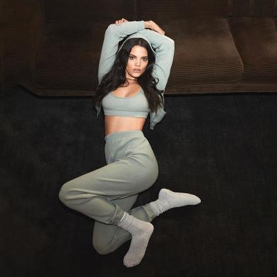 China Hot sale 2020 two-piece solid color sports set casual gym wear hoodie long sleeve sportswear fall loose yogawear hoodie set for sale