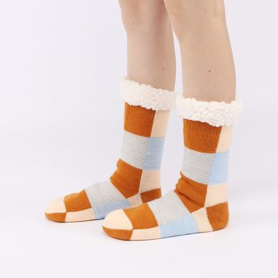 China New design in the winter of 2021 college style grid stockings ins street trend medium length slipper socks ladies thick socks for sale