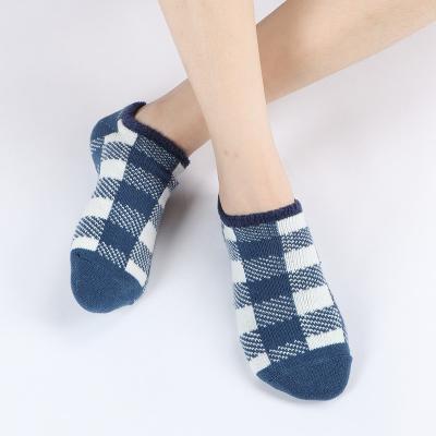 China new arrival ladies non skid socks with blue and white plaid pattern ankle-length breathable socks for sale