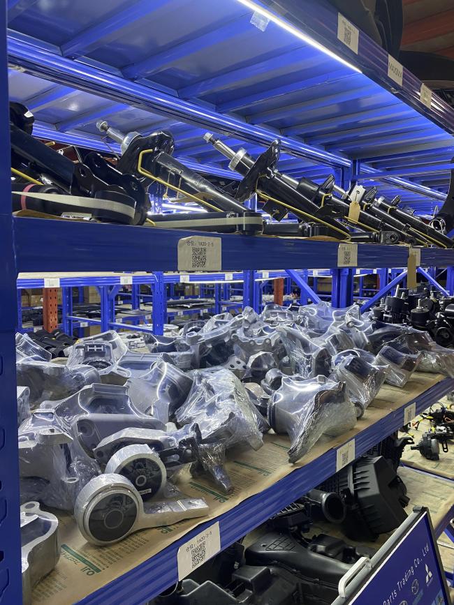 04152-38010 04152- 31030 Auto Engine Oil Filter For Toyota AURIS Lexus IS III 1