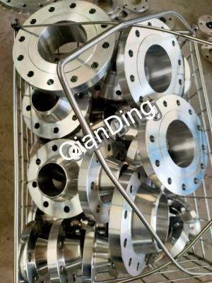 Cina Flangia inossidabile Astm A182 F304l F316l F321 del collo della saldatura di fabbricazione della carta a 3 pollici in vendita