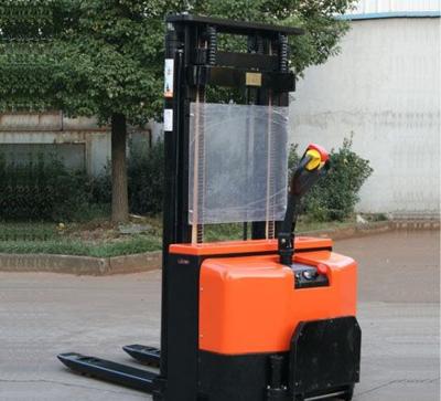 China CE Electric Stacker Xe (1.5ton Loading, 1.6m-4.5m Lifting) for sale
