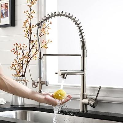 Cina Fabbrica commerciale Gooseneck rubinetto lavandino lucidato nichel con luce a LED in vendita