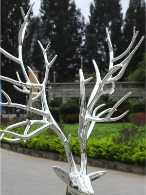 Cina Arredamento alberghiero Cervo Specchio in acciaio inossidabile Sculpture Garden Scenic Courtyard Park in vendita