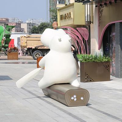 Cina Sky Street Fiberglass Leisure Bench With Sculpture Ornament Parco commerciale all'aperto in vendita