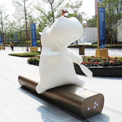 Cina Sky Street Fiberglass Leisure Bench With Sculpture Ornament Parco commerciale all'aperto in vendita