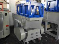China High Efficiently Plastic Shredder Machine With PLC System Controller for sale