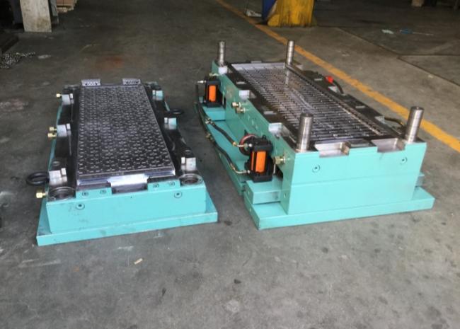 SMC compression mold sample