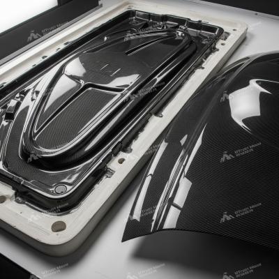 Cina Stampo per cofano in fibra di carbonio per HP-RTM automobilistico, ciclo di 60 secondi in vendita