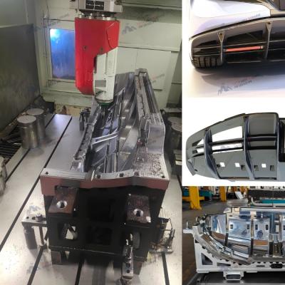 Cina Mould per paraurti in autoclave in fibra di carbonio personalizzato di alta qualità per parti di automobili leggere in vendita