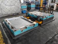China Custom SMC Compression Mold for Truck Bumper 500000 Shots Lifetime Thermal Oil Heating for sale