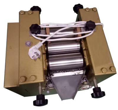 China Laboratory Three Roll Mill For Paint With Hard Alloy Chilled Rollers Customized for sale