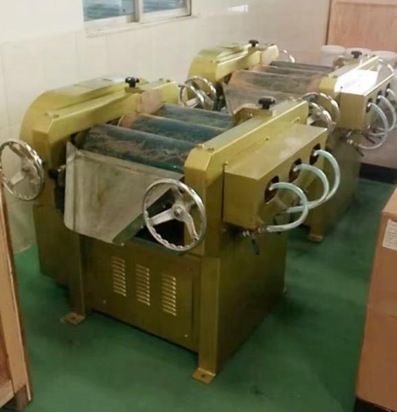 Quality 200mm diameter Three Roller Mill / Three Roll Grinding Mill For Printing Ink for sale