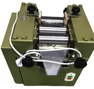 China Laboratory Three Roll Mill For Paint With Hard Alloy Chilled Rollers Customized for sale