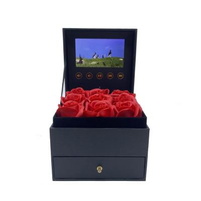 China Factory Custom Lcd Digital 7 Inch Screen Video Flower Gift Boxes Video Player Brochure for sale